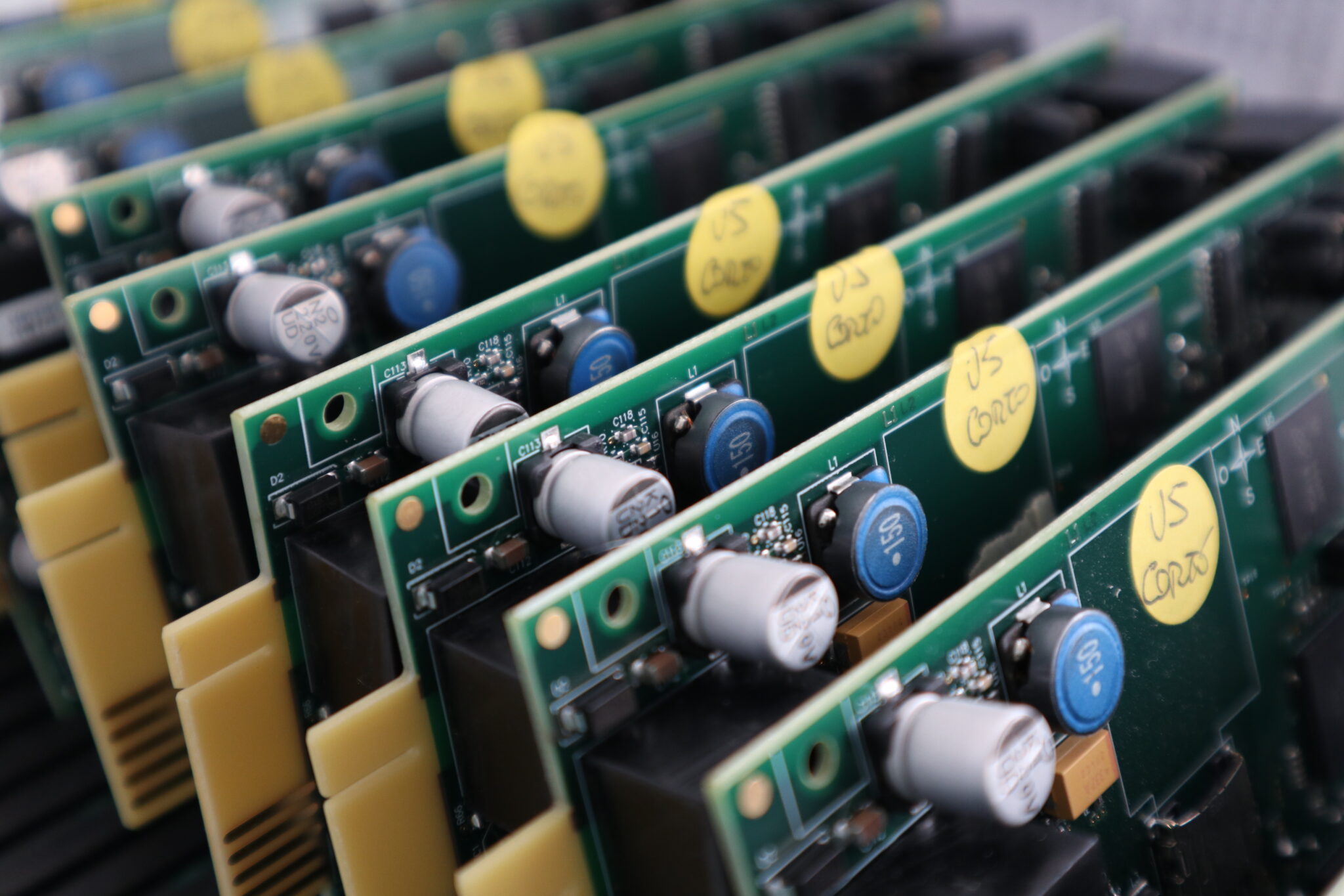 Microcontrollori: Cosa sono e a cosa servono nell'elettronica?